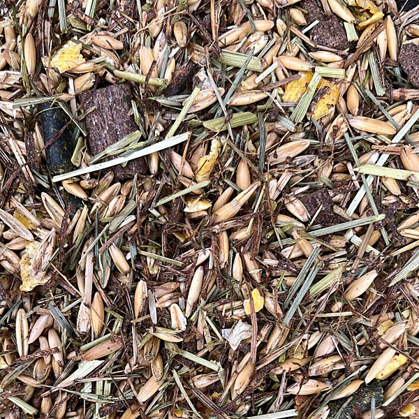 Chestnut Horse Feeds - Natural Horse Feeds - Bulk Bins AVailable